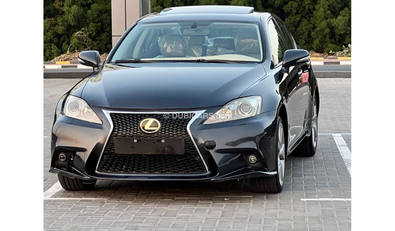 Used Lexus IS350 2009 for sale in Sharjah - 679629