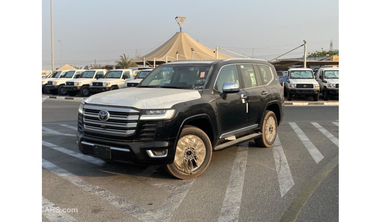 New Toyota Land Cruiser VX LC 300 Brand new 2022 for sale in Dubai - 551399