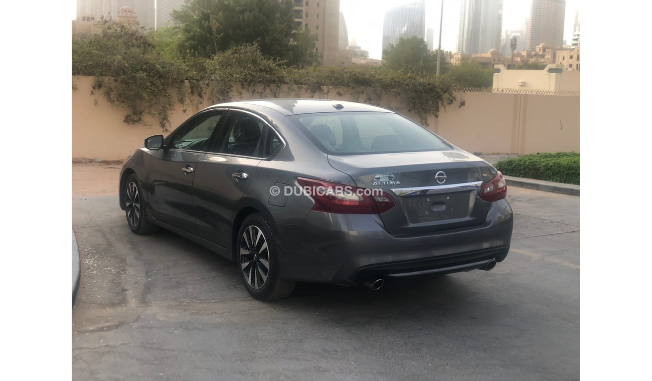 Used Nissan Altima Sl 2018 for sale in Dubai - 451196