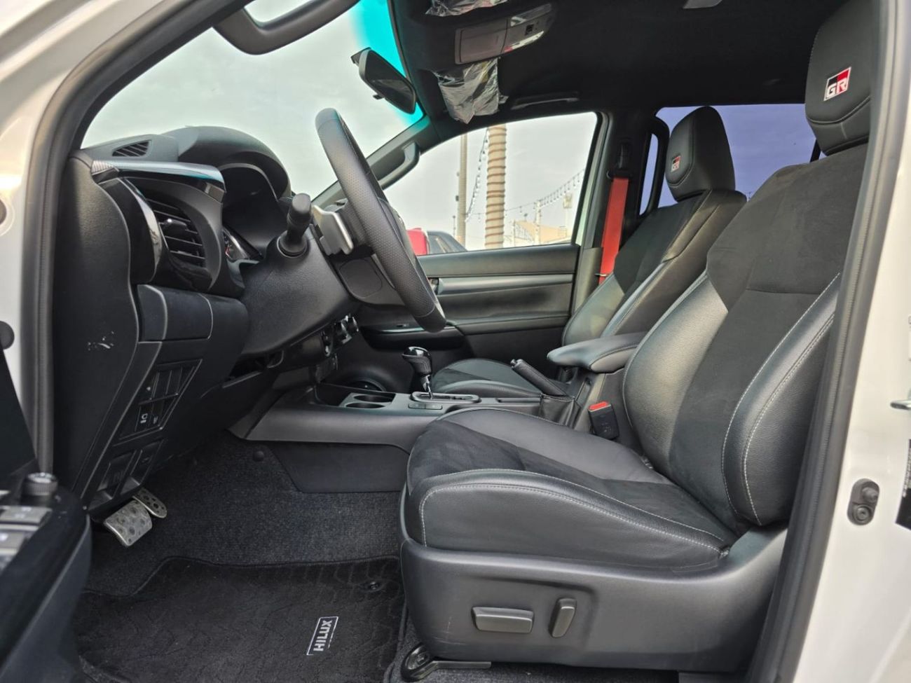 جديدة تويوتا هيلوكس GR Sport 4.0L TOYOTA HILUX GR Sport 2024 ONLY 68 KM ...