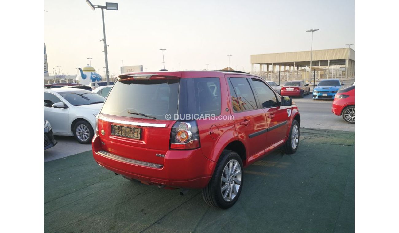 Used Land rover LR2 model 2014 GCC 2014 for sale in Dubai - 523378