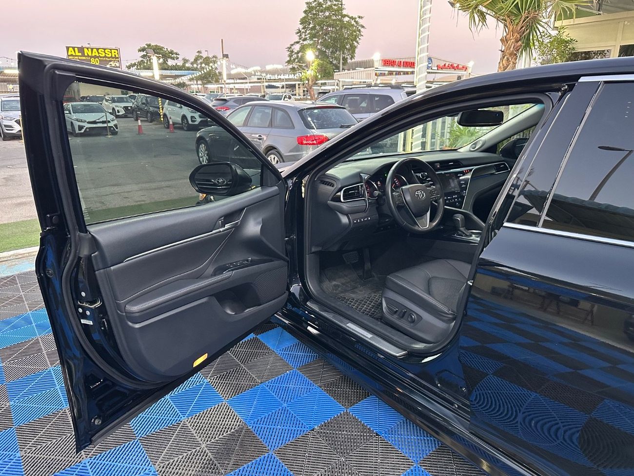 Used Toyota Camry ANNIVERSARY 3.5L full option 360 camera panoramic ...
