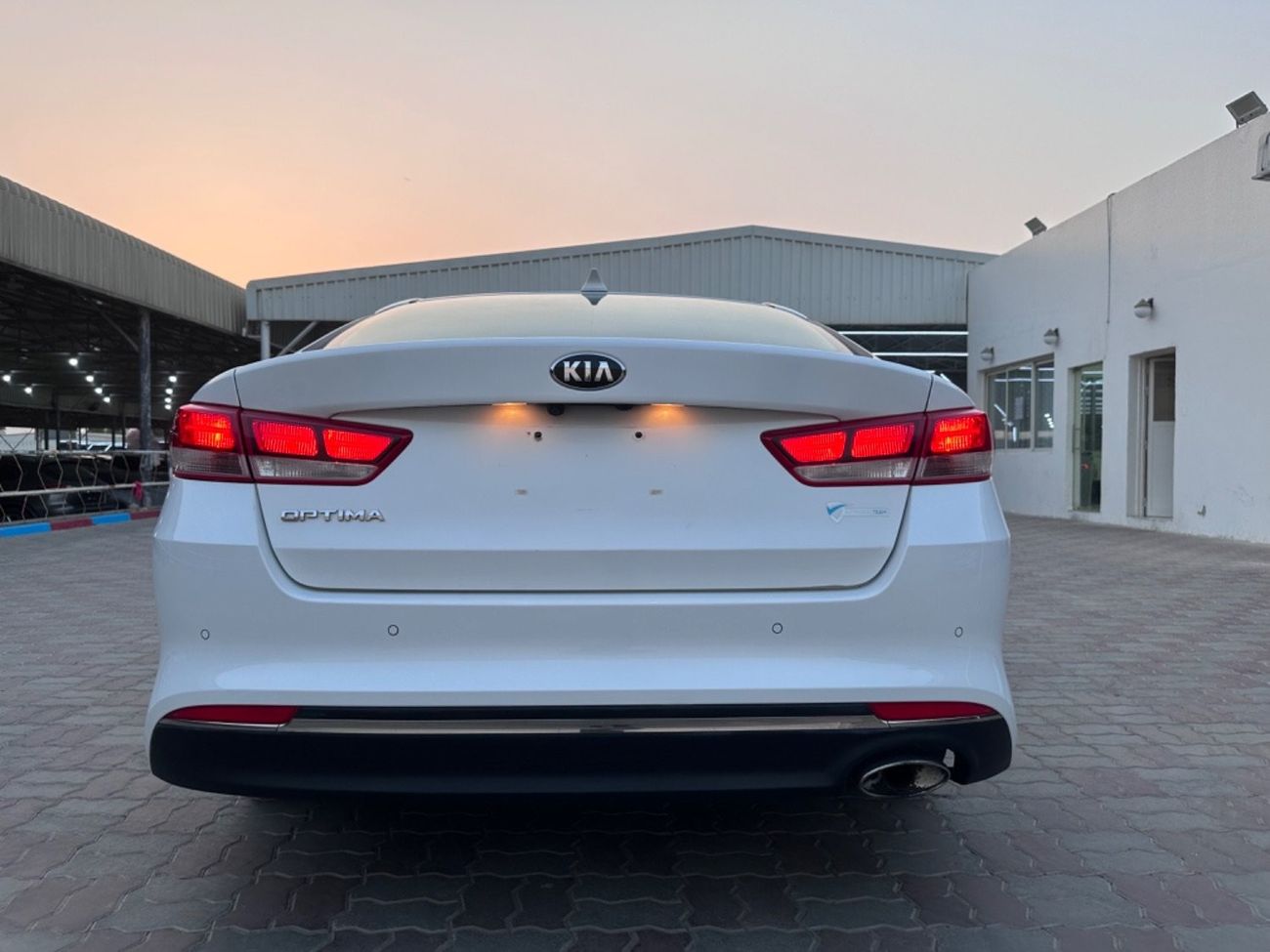 Used Kia Optima 2018 for sale in Dubai - 659149
