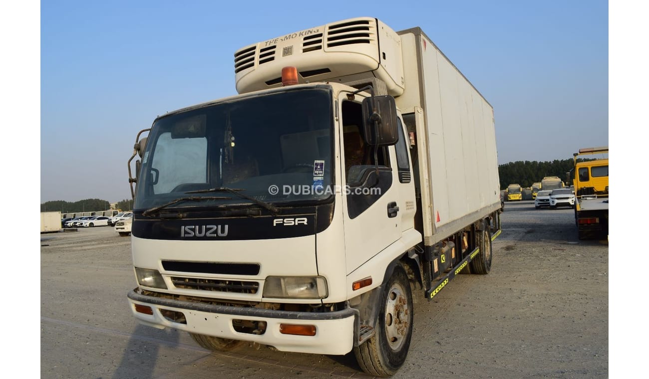 مستعملة إيسوزو FSR Isuzu FSR 7 ton chiller, Model:2007 2007 للبيع في الشارقة - 672509