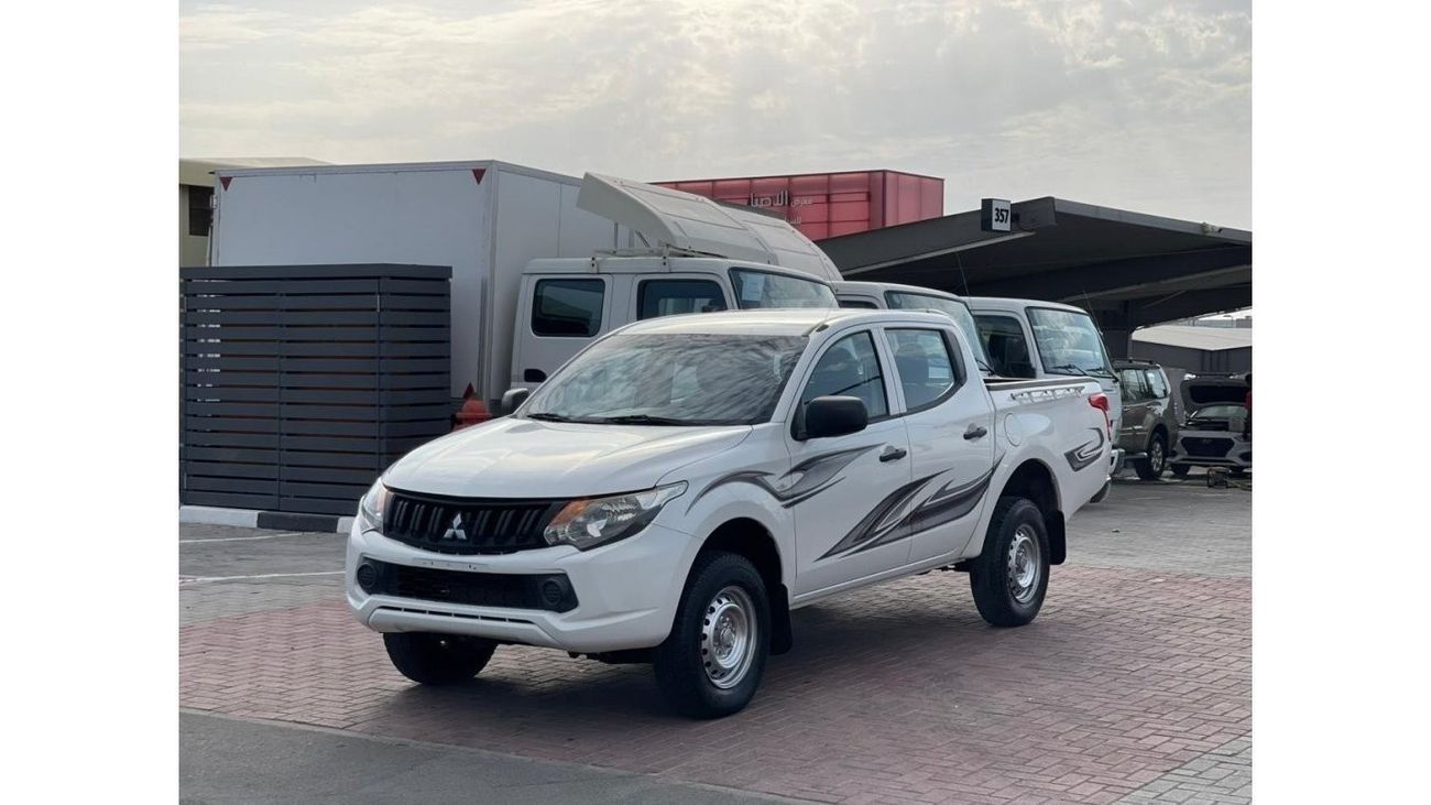 Used Mitsubishi L200 2016 I 4x4 I Ref#146 2016 for sale in Sharjah - 732476