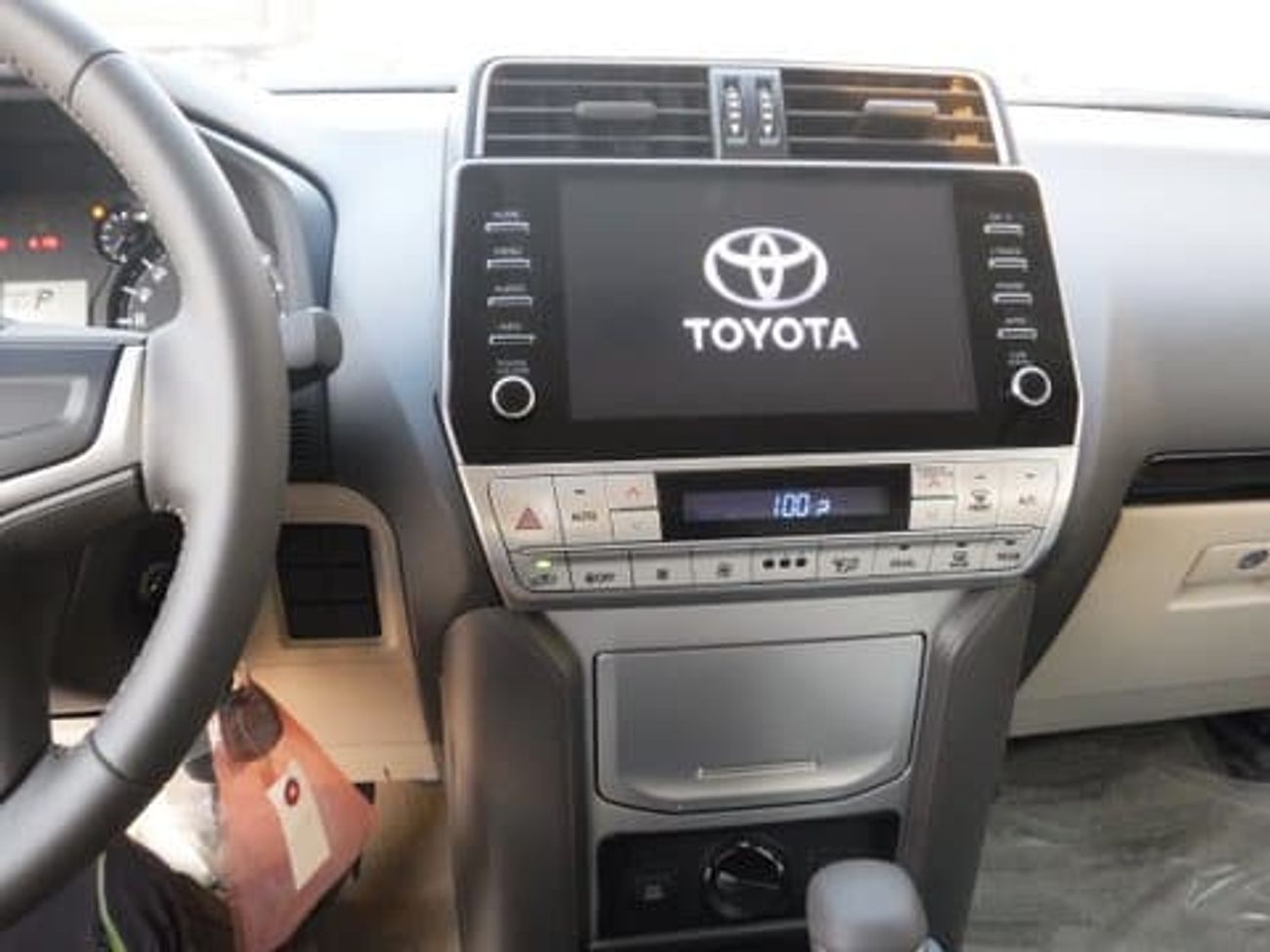 New Toyota Prado 2.7L Pet TX-L - SDM- 23YM-02AB - BASIC - MODELISTA KIT - WHT_BEIG (EXPORT OFFER ...