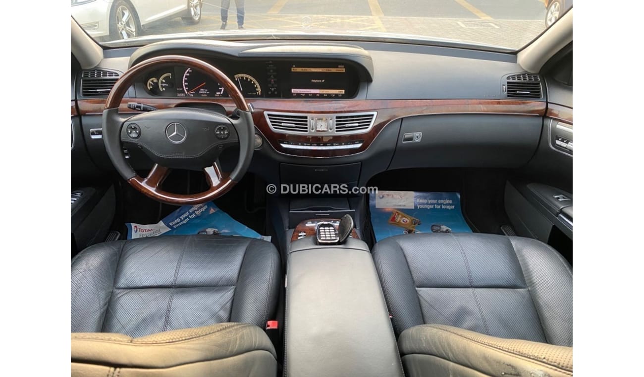 Used Mercedes-Benz S 500 Mercedes S500 2008 model, silver, black interior, in excellent ...