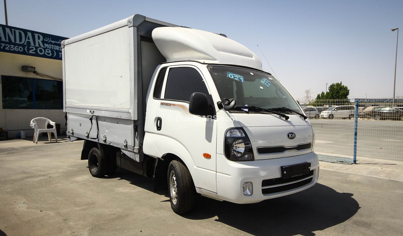 Used Kia Bongo 2015 for sale in Dubai - 69487