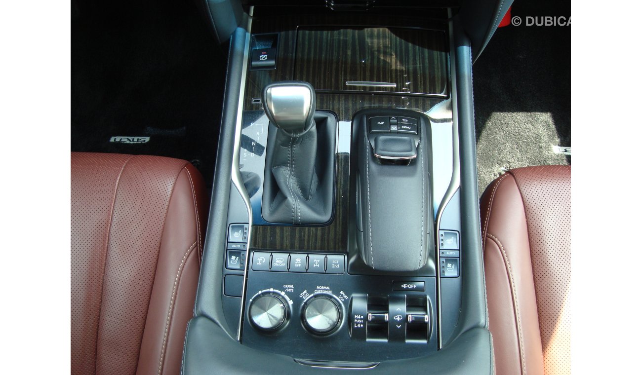 Used Lexus LX570 TITANIUM 2017 for sale in Dubai - 246994