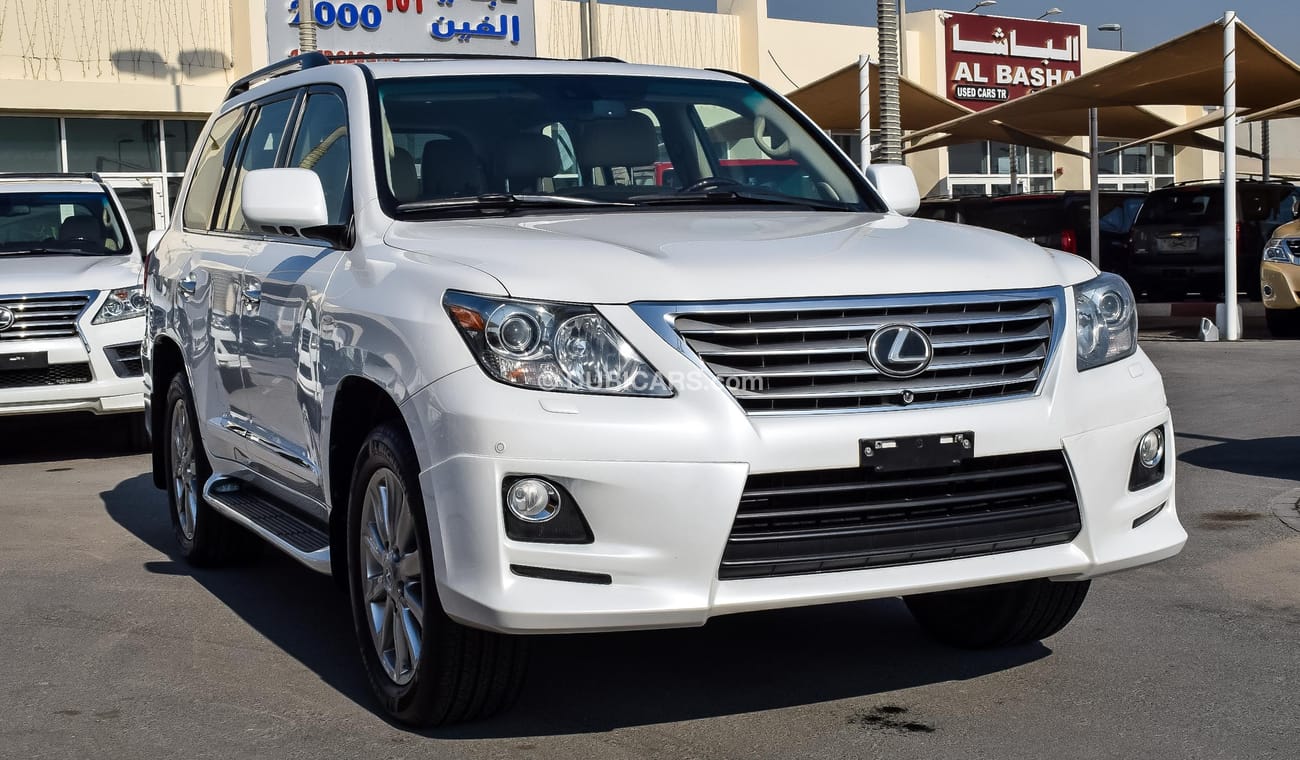 Used Lexus LX570 2011 for sale in Dubai - 198428