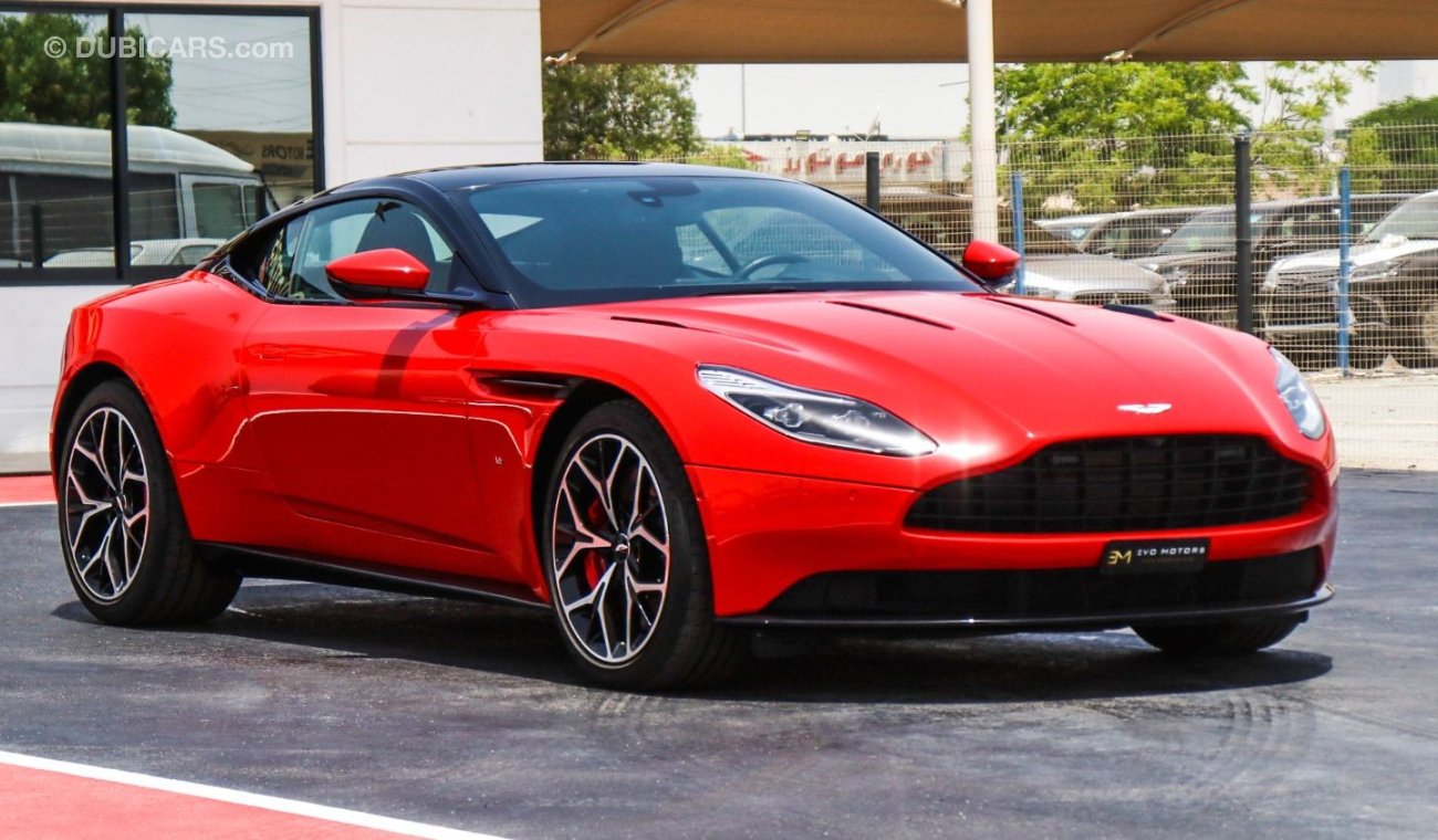 Used Aston Martin DB11 V12*Gloss black roof*Trunk black*Wooden inlay ...