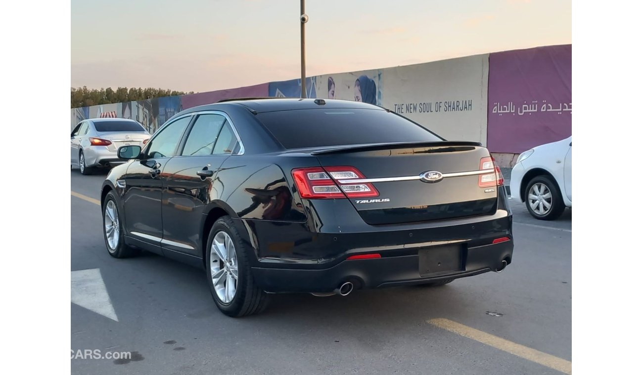Used Ford Taurus SEL 2015 for sale in Dubai - 696578
