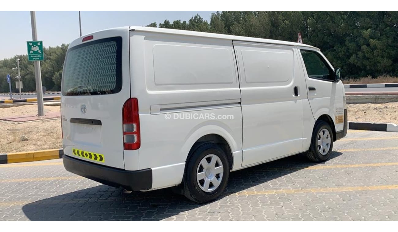 Used Toyota Hiace Van 2016 Ref#204 2016 for sale in Sharjah - 419100