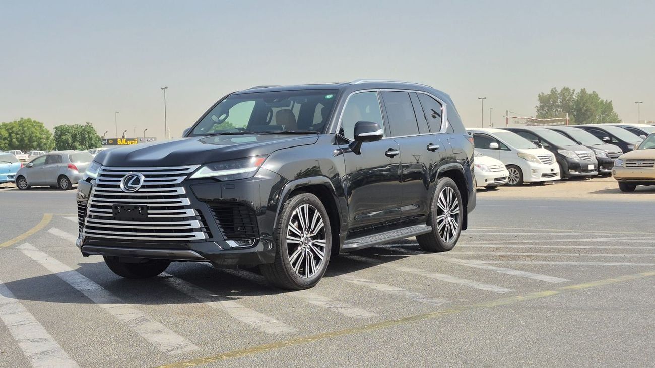 Used Lexus LX600 Signature 3.5L ( CYL) 2024 for sale in Dubai - 863089