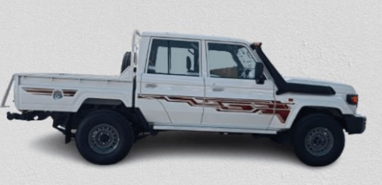 New Toyota Land Cruiser Pick Up LC 79 D/C 2.8 T/DSL STD-E A/T 2024 for sale in Dubai - 816487