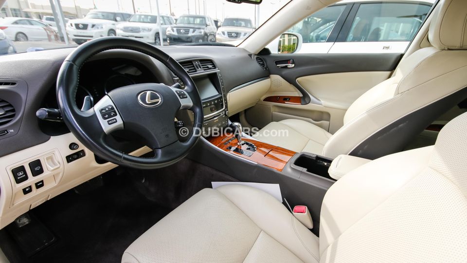 Used Lexus IS300 2011 for sale in Sharjah - 81067
