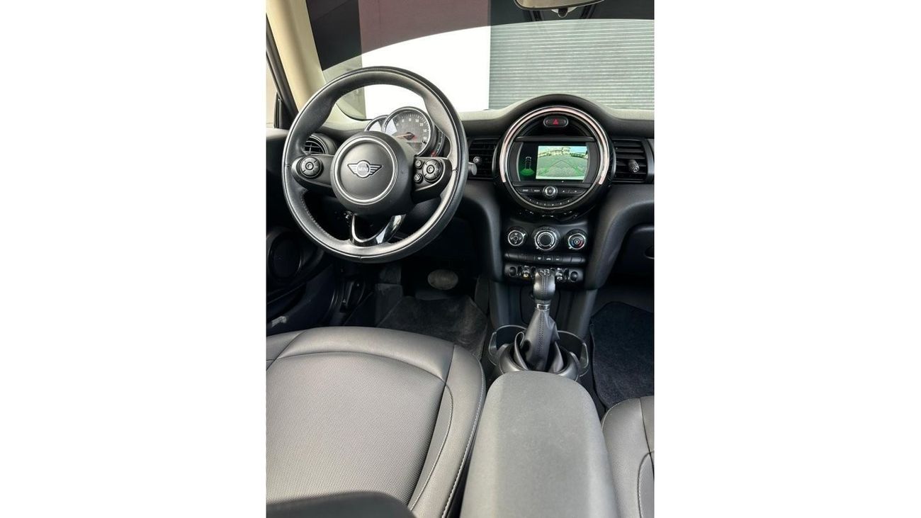 Used Mini Cooper Coupé 2019 for sale in Dubai - 725591