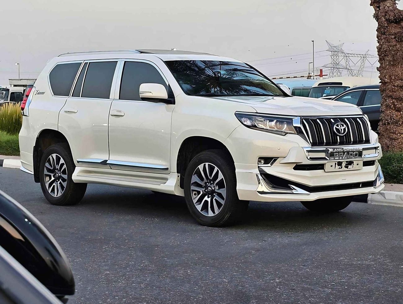 Used Toyota Prado GXR V6 / SUNROOF/ ELECTRIC LEATHER SEATS/ BACK TYRE ...