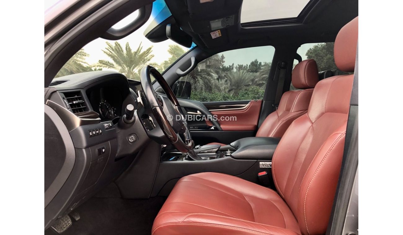 مستعملة لكزس LX 570 Premier Plus 5.7L 2017 للبيع في الشارقة - 810152