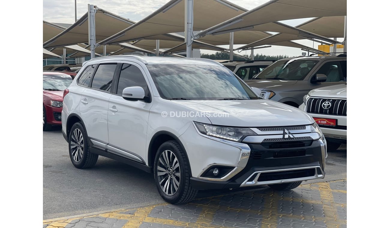 Used Mitsubishi Outlander 2019 4WD Ref#22 2019 for sale in Sharjah - 576115