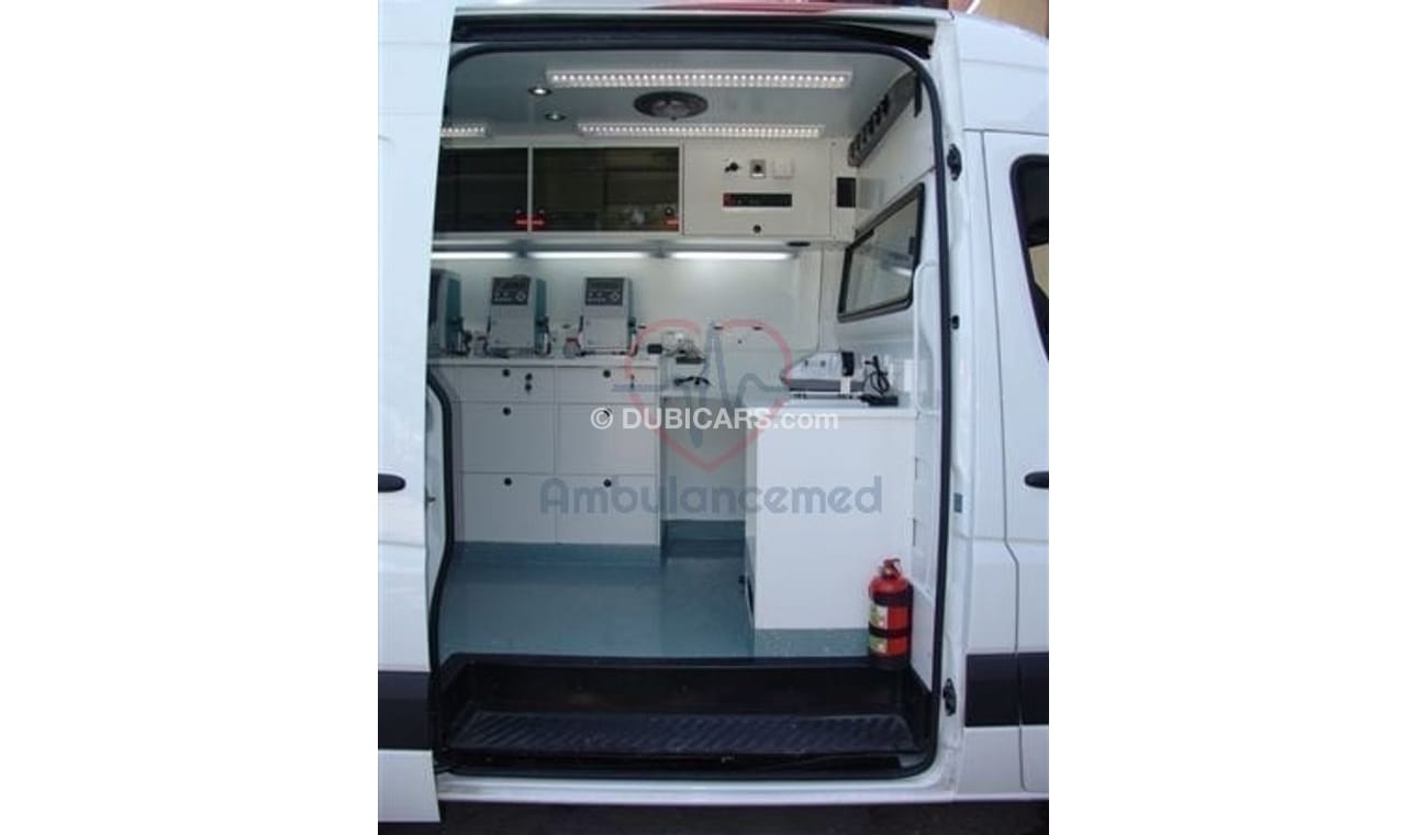 New Ford Transit MOBILE LABORATORY 2023 for sale in Dubai - 659288