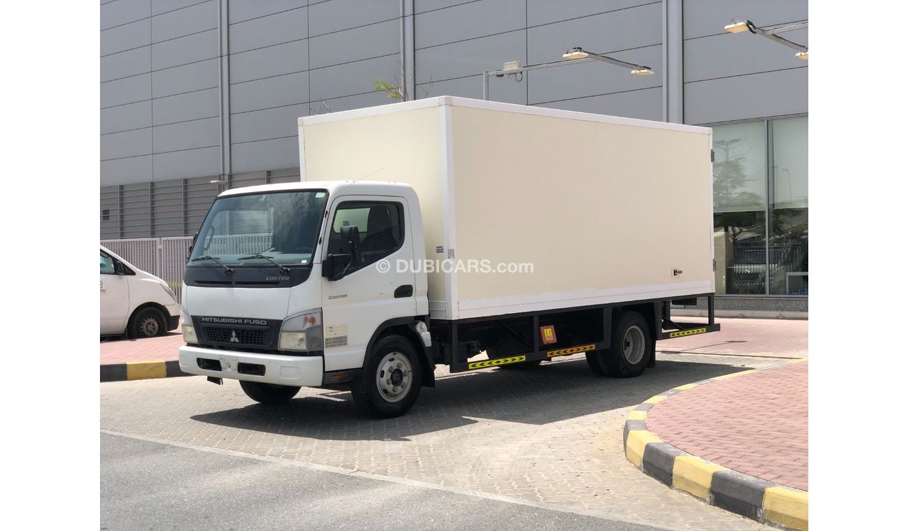 Used Mitsubishi Fuso Canter GCC BOX 2016 for sale in Sharjah - 607371
