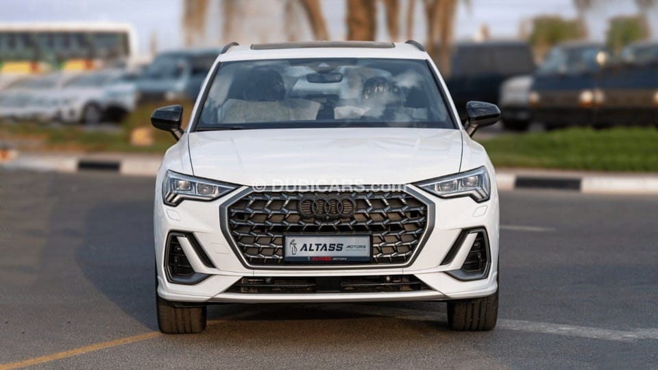 جديدة أودي Q3 2024 | AUDI Q3 45TFSI | QUATTRO | FASHIONSPORT VERSION 2024 للبيع في دبي - 779081