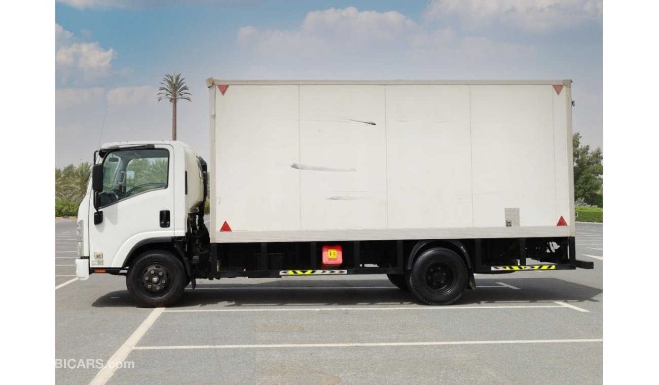 Used Isuzu NPR REWARD NPR 4.2TON | INSULATED BOX | GCC SPECS AND ...