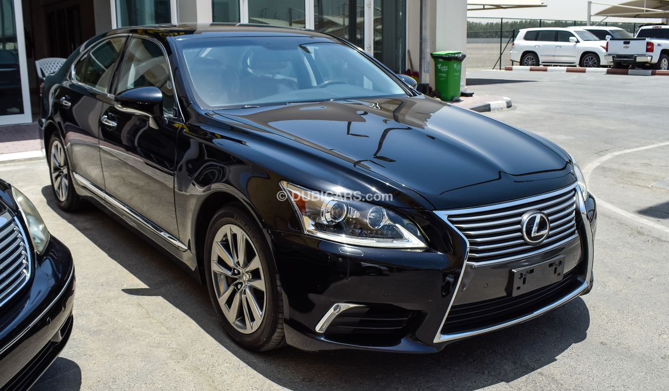 Used Lexus LS460 2014 for sale in Dubai - 235084