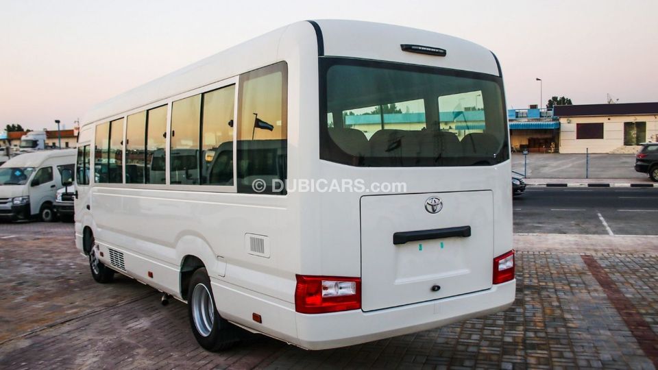 New TOYOTA COASTER 4.2L MT 2022 #N0O82 2022 for sale in Dubai - 428667