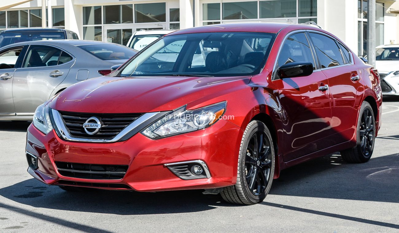 Used Nissan Altima SR 2017 for sale in Sharjah - 368532