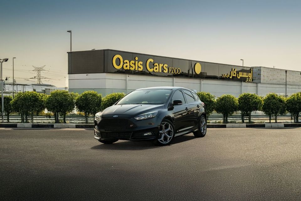 Used Ford Focus ST 2.0L 2018 Manual Transmission GCC Partial Service ...