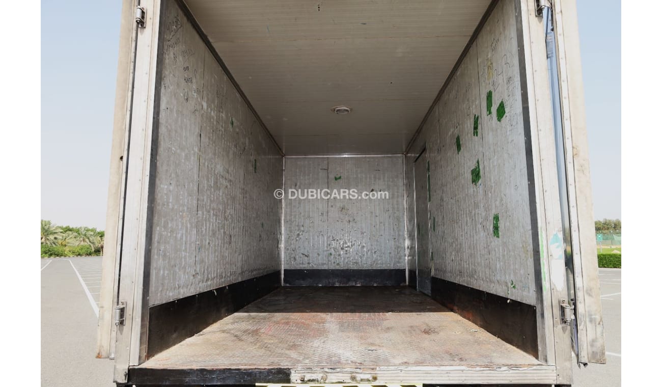 Used Mitsubishi Fuso Canter - Insulated Box | Diesel | GCC Specs ...