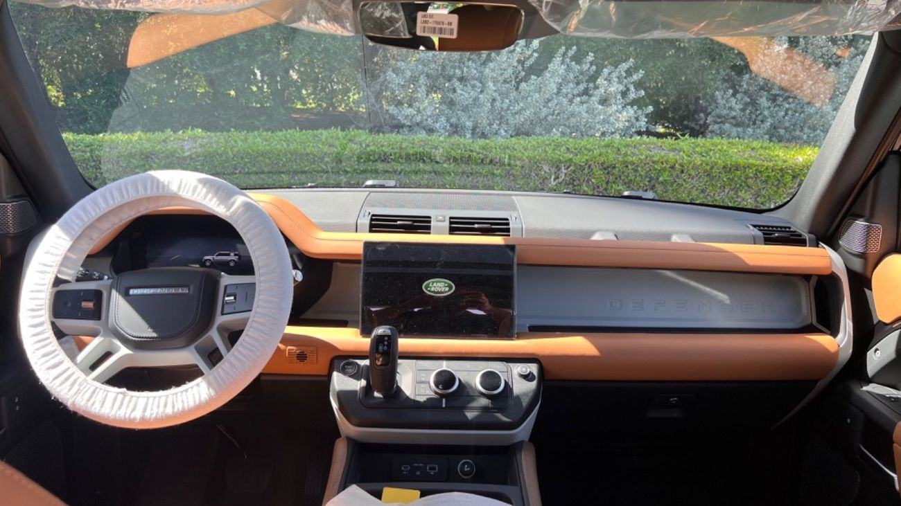 New Land Rover Defender SE 2023 for sale in Dubai - 588249