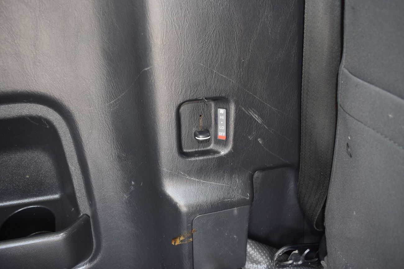 Used Commuter GLX High Roof Toyota Hiace Highroof GLX 13 seater, Model ...