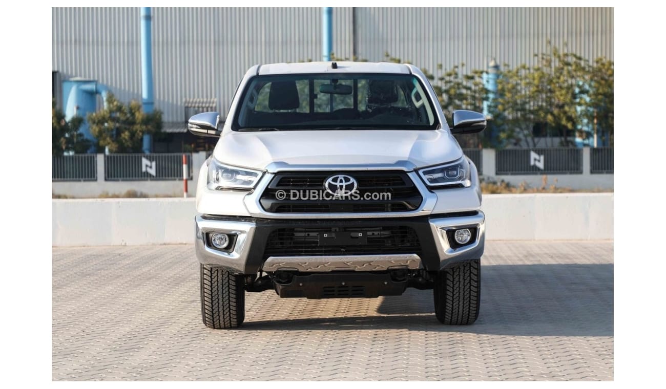 New 2024 Toyota Hilux 4x4 DC 2.7 HI - Platinum White Pearl inside ...