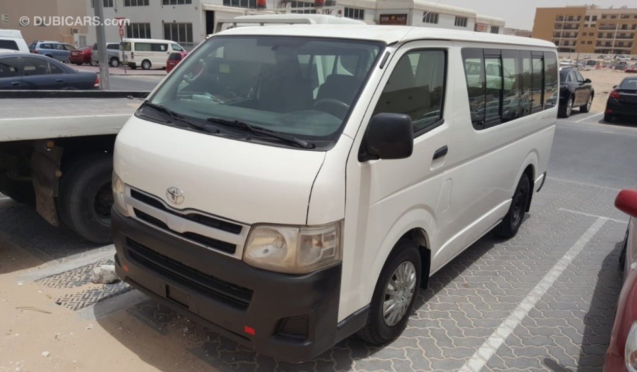 Used Toyota Hiace 2011 for sale in Dubai - 163708