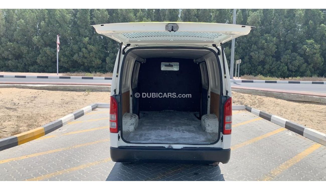 Used Toyota Hiace Van 2016 Ref#204 2016 for sale in Sharjah - 419100