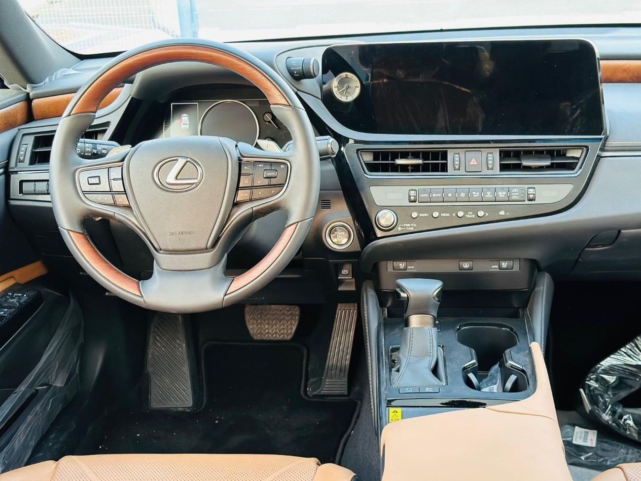New Lexus ES300h 2023 for sale in Dubai - 845508