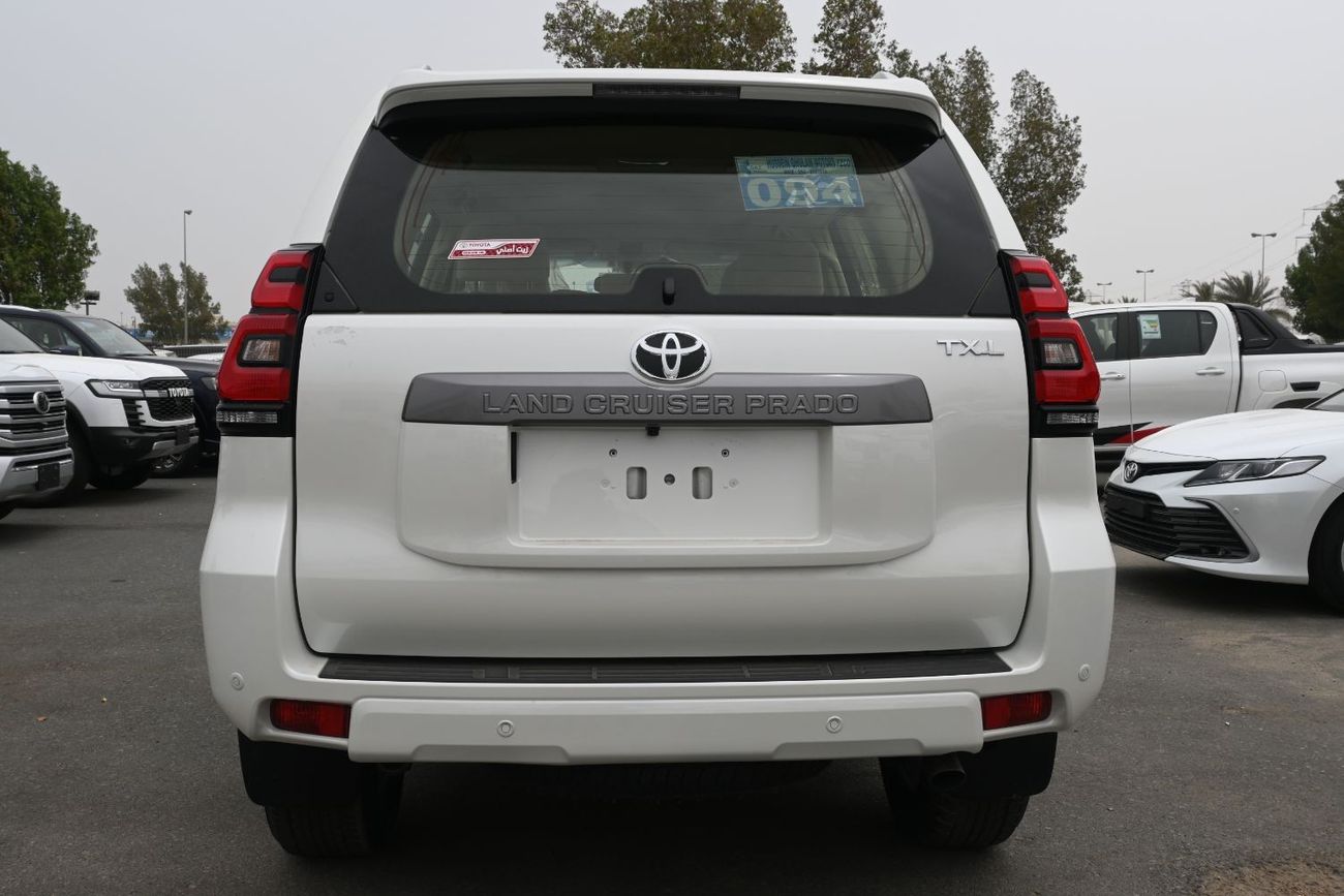 New TOYOTA PRADO 2.7L TXL 2022 PETROL 2022 for sale in Dubai - 540058