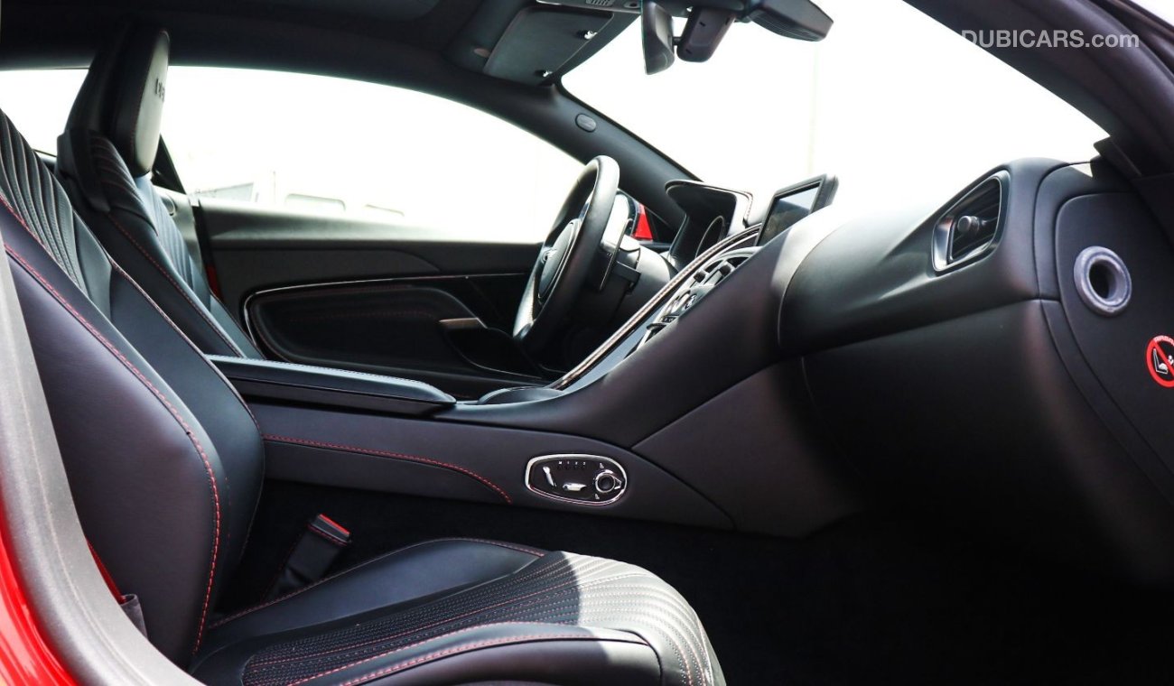 Used Aston Martin DB11 V12*Gloss black roof*Trunk black*Wooden inlay ...