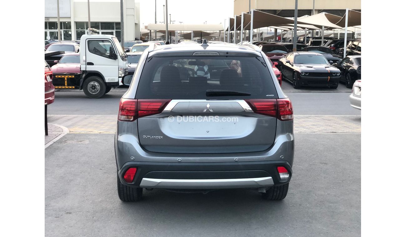 Used Mitsubishi Outlander 2017 for sale in Dubai - 540304
