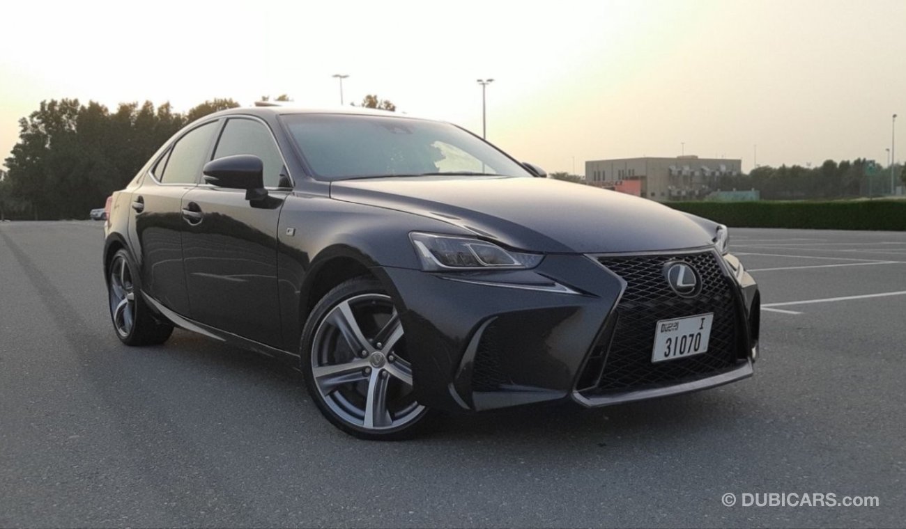 Used Lexus IS250 2018 for sale in Dubai - 492358