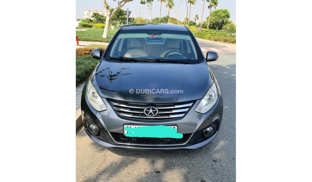 Used JAC J4 2016 for sale in Dubai - 661268