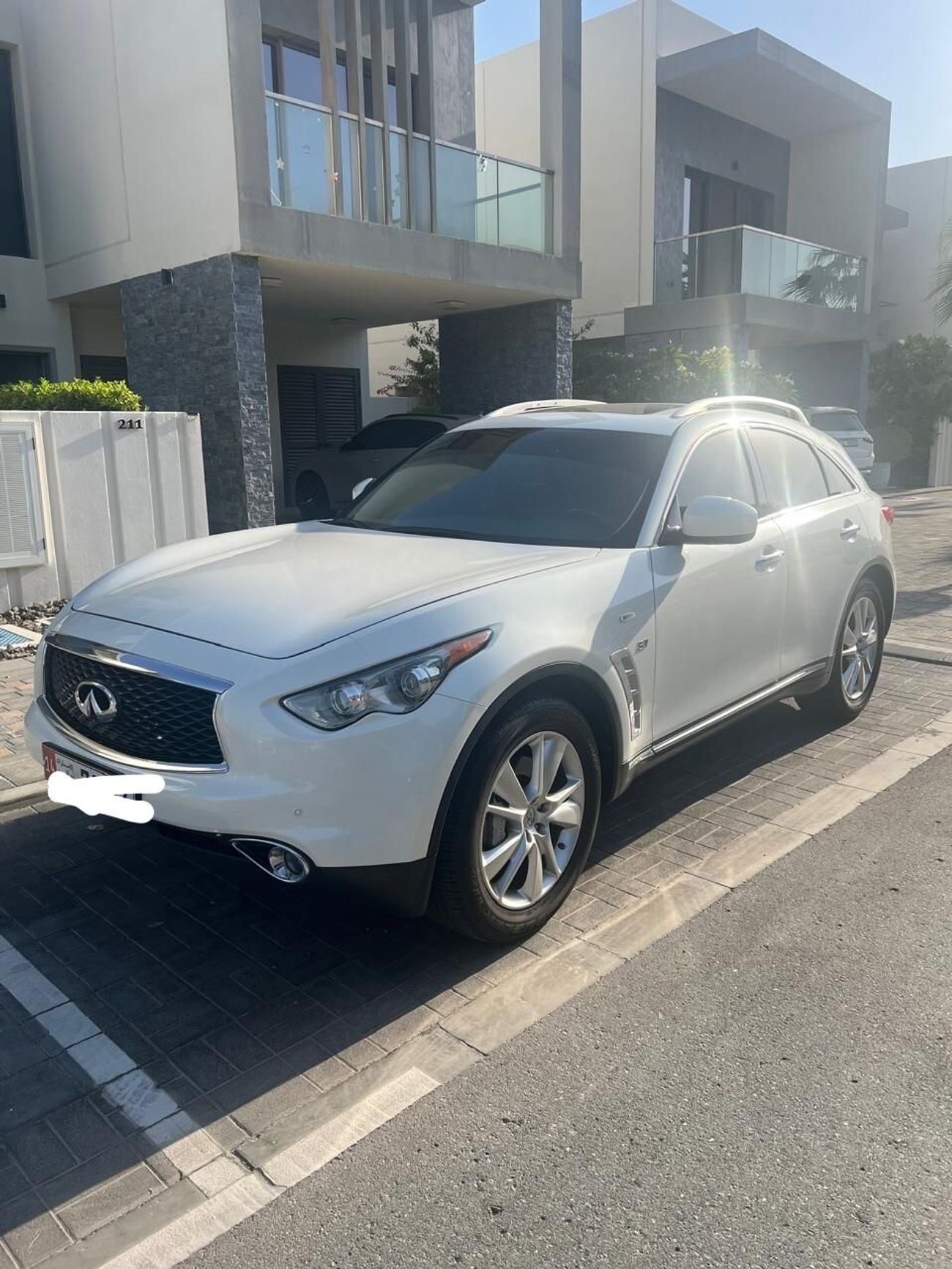Used Infiniti QX70 2017 for sale in Abu Dhabi - 747716