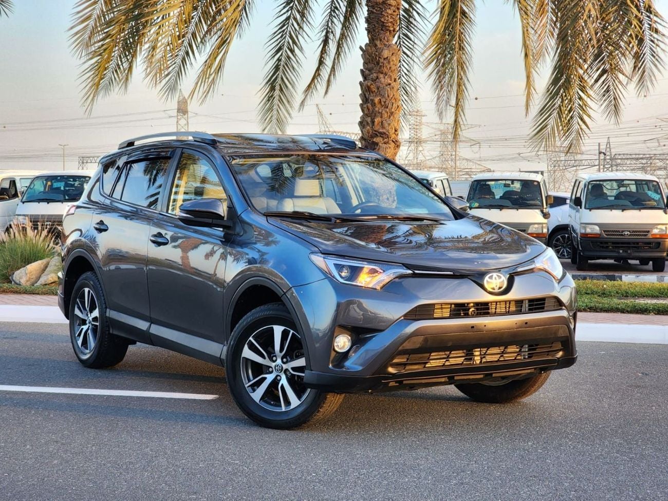 Used VX TOYOTA RAV4 XLE 2018 FULL OPTION 2018 for sale in Dubai - 712831