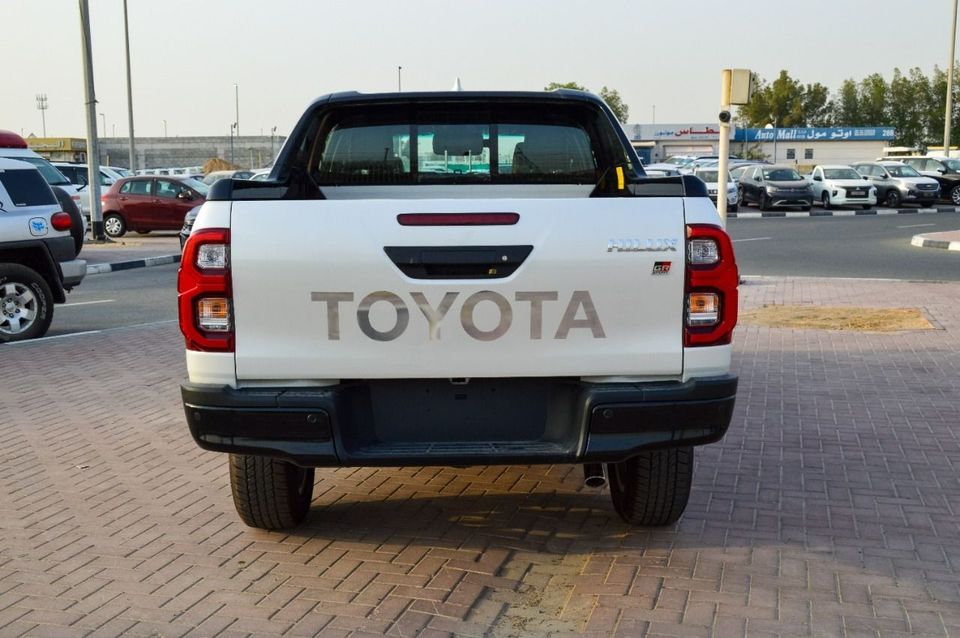 New Toyota Hilux hilux GR sport 2.8 L 2023 for sale in Dubai - 571965