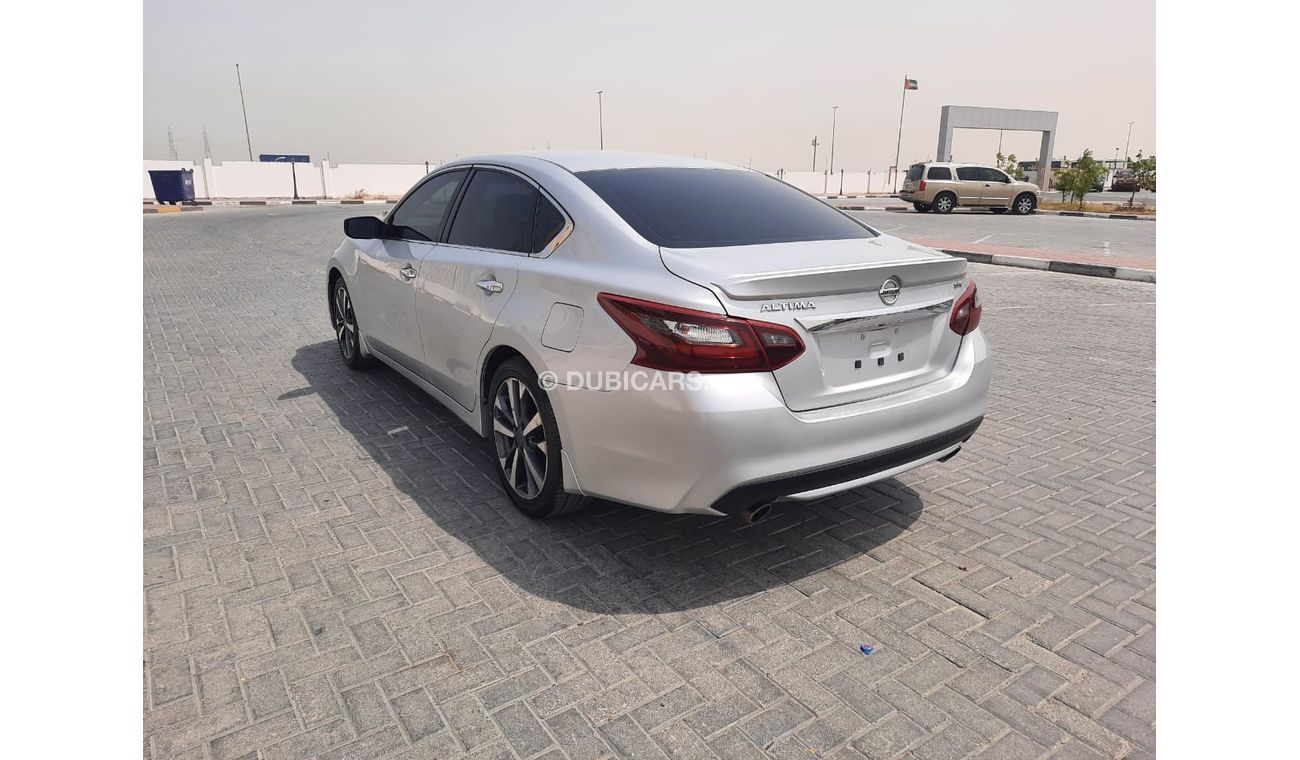 Used SR 2017 NISSAN ALTIMA SR 2017 for sale in Dubai - 511178