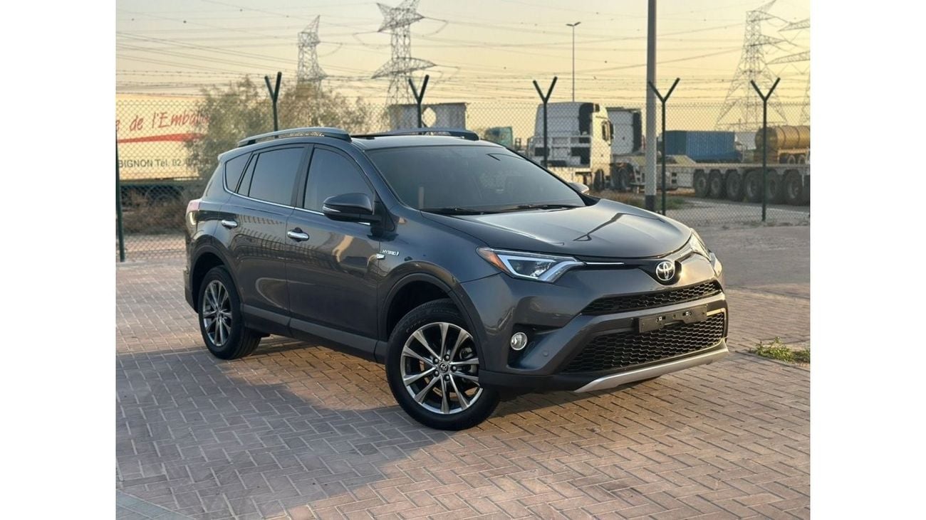 Used TOYOTA RAV4 LIMITED HYBRID FULL OPTION 2016 2016 for sale in Dubai - 747631