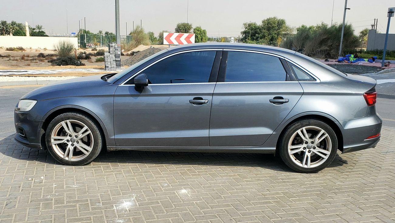 مستعملة أودي A3 standards 2019 للبيع في دبي - 676389